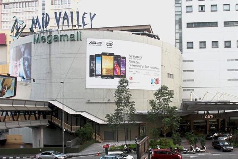Mid Valley Megamall, The Gardens Mall disanitasi susulan seorang ...