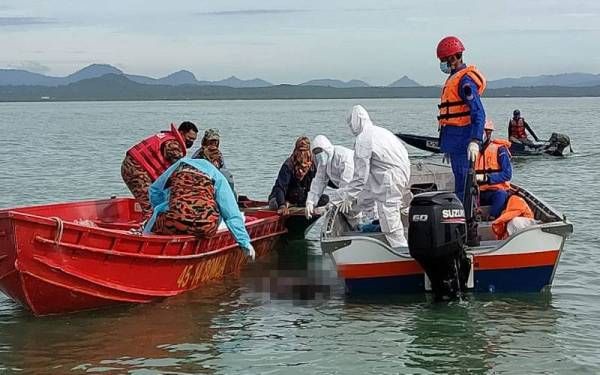 Tragedi bot karam di Tawau, mayat mangsa terakhir ditemui - Semasa | mStar Tragedi bot karam di Tawau, mayat mangsa terakhir ditemui - Semasa | mStar