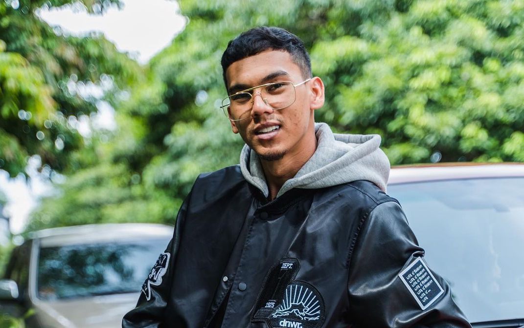 MK K-Clique serius mahu jadi pelakon, sedang belajar cakap macam orang ...