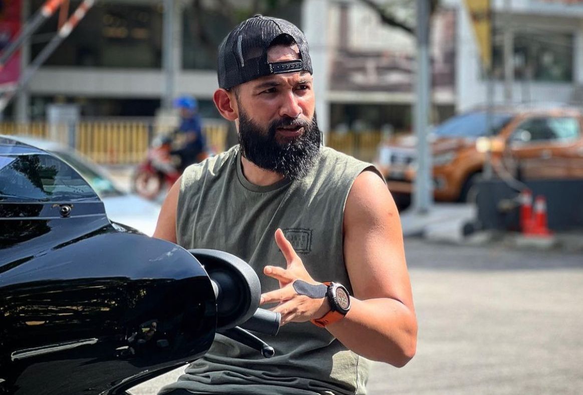 [VIDEO] Sharnaaz Ahmad hanya leraikan pergaduhan, bantu pertahan ...