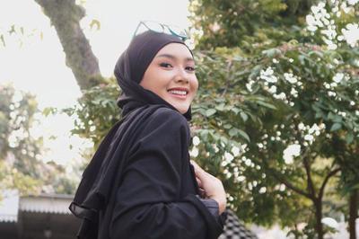 Azlina Aziz Sudah Berpisah Dengan Suami - Hiburan | mStar