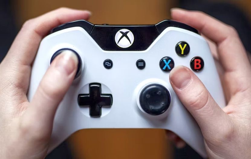 Mobile gaming makin mudah dengan alat kawalan... Xbox lancar controller ...
