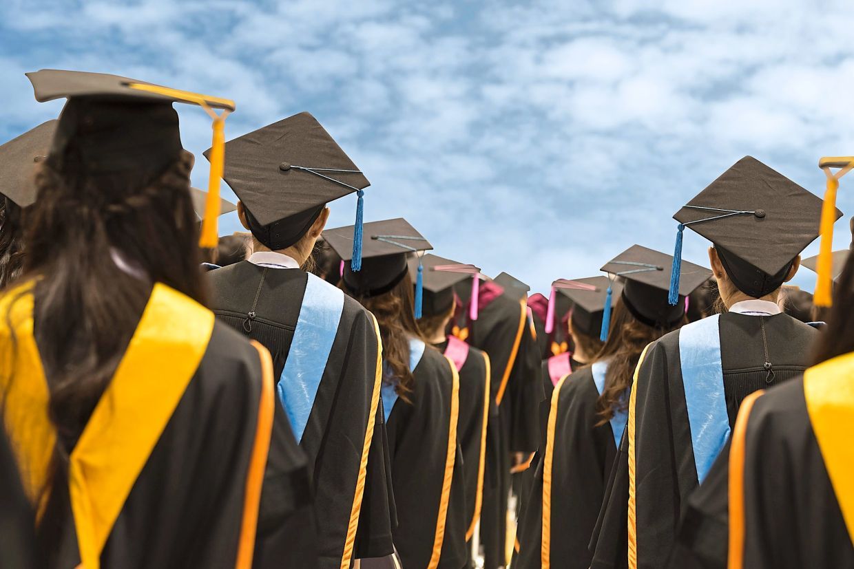 Graduan gred rendah pun mampu beli kereta Honda, anggap CGPA tak ...