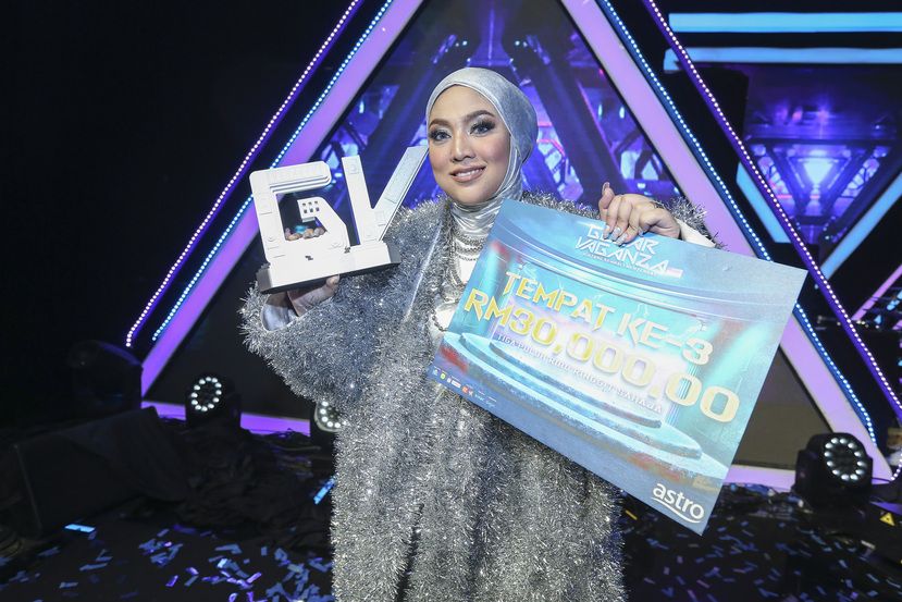 [V] Suara hilang dan telinga tak dengar, Shila Amzah hampir pitam di pentas akhir GV9 - Hiburan ...