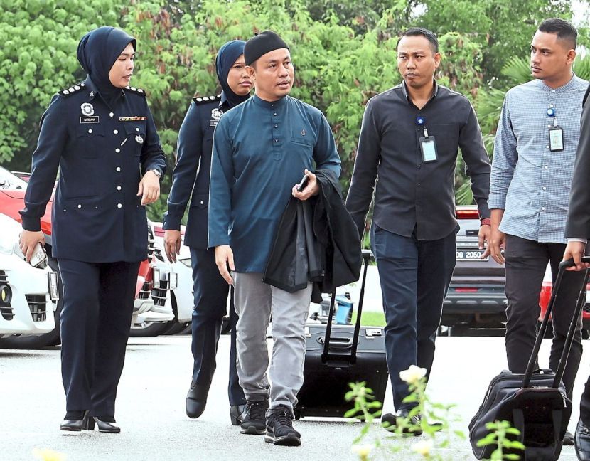 PU Azman dituduh kali ke-10, kali ini amang seksual remaja 17 tahun di ...