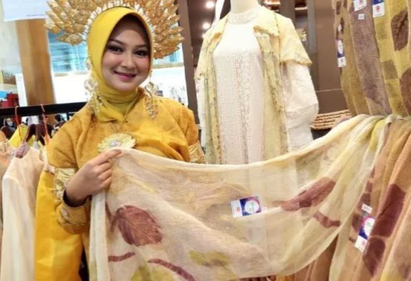 Bukan biasa-biasa... Kain kafan tenun untuk jenazah bangsawan berharga ...