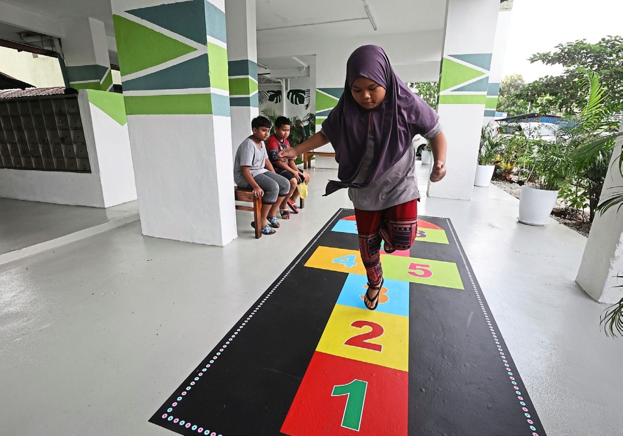 Kerajaan naik taraf kehidupan di PPR, bangunkan banyak projek baharu ...