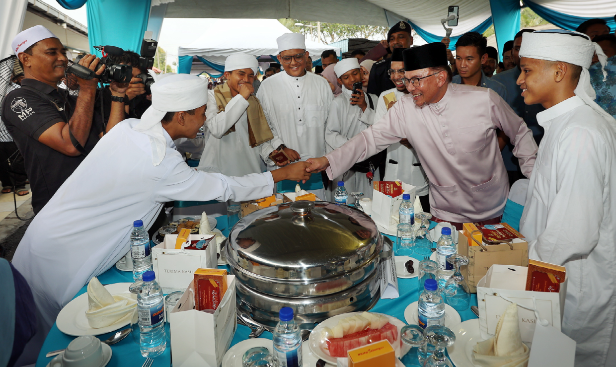 Belanjawan 2023 perkasa institusi Islam, bantu keperluan agama lain ...