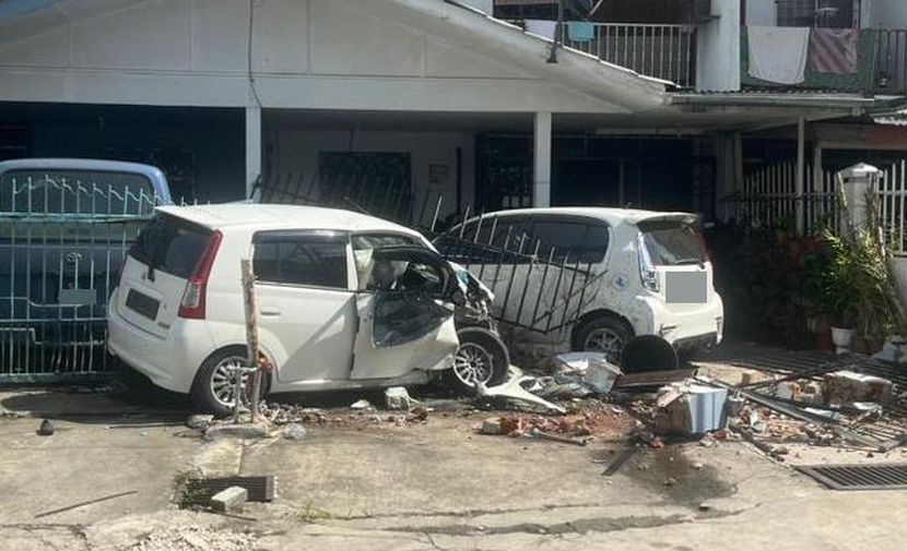 Wanita warga emas maut, kereta hilang kawalan rempuh pagar rumah ...