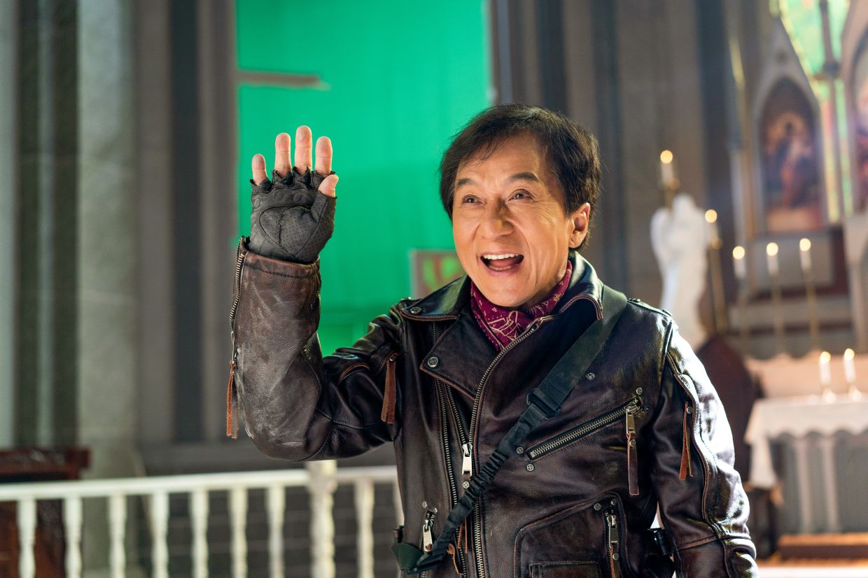 Pengsan di set penggambaran Panda Plan, Jackie Chan berkeras buat aksi ...