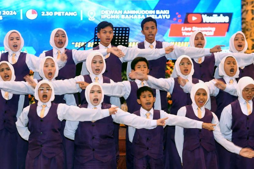 Karnival MBMMBI 2024 pupuk generasi muda fasih dwi bahasa, jadi alat ...