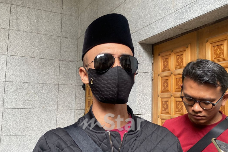 [V] Aaron Aziz turut jadi mangsa! Isteri Along Cham buat drama sedih ...