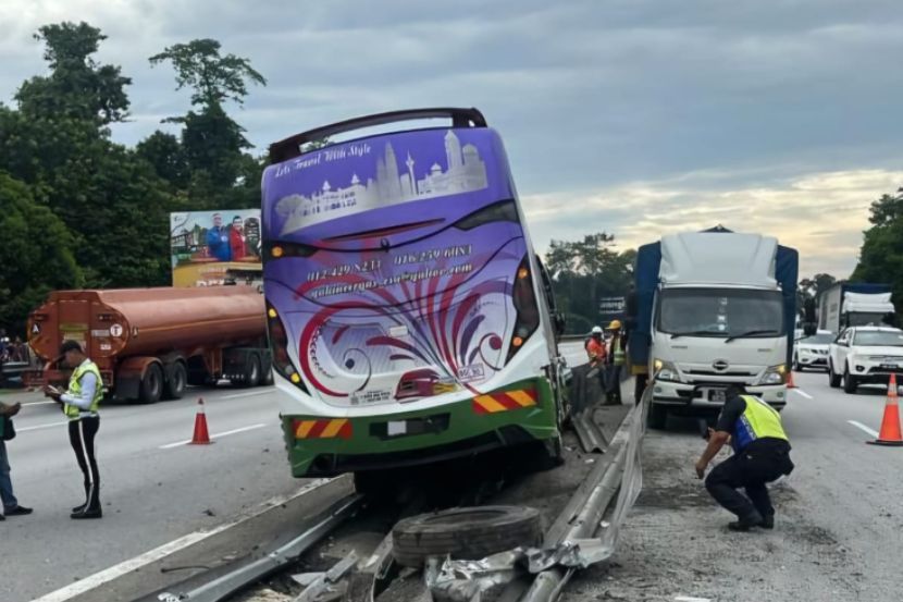 Bas dinaiki 36 pelancong terbabas rempuh pembahagi lebuh raya - Semasa ...